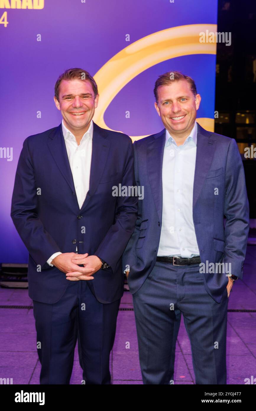 Award - Das Goldene Lenkrad 2024 Alexander Sixt und Konstantin Sixt bei ...
