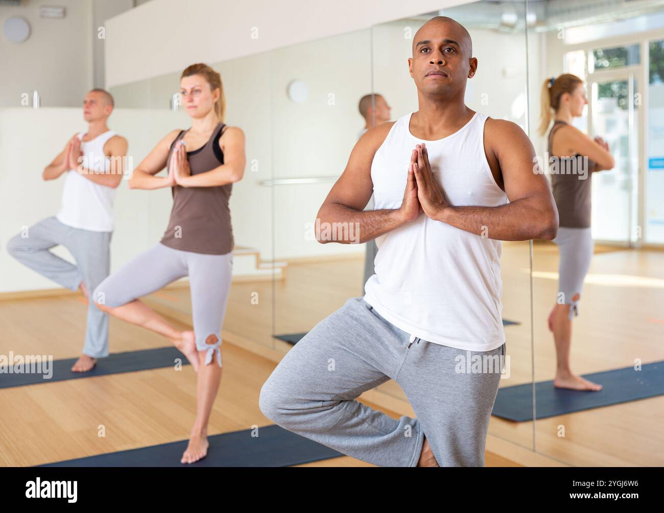 Eka pada pranamasana hi-res stock photography and images - Alamy
