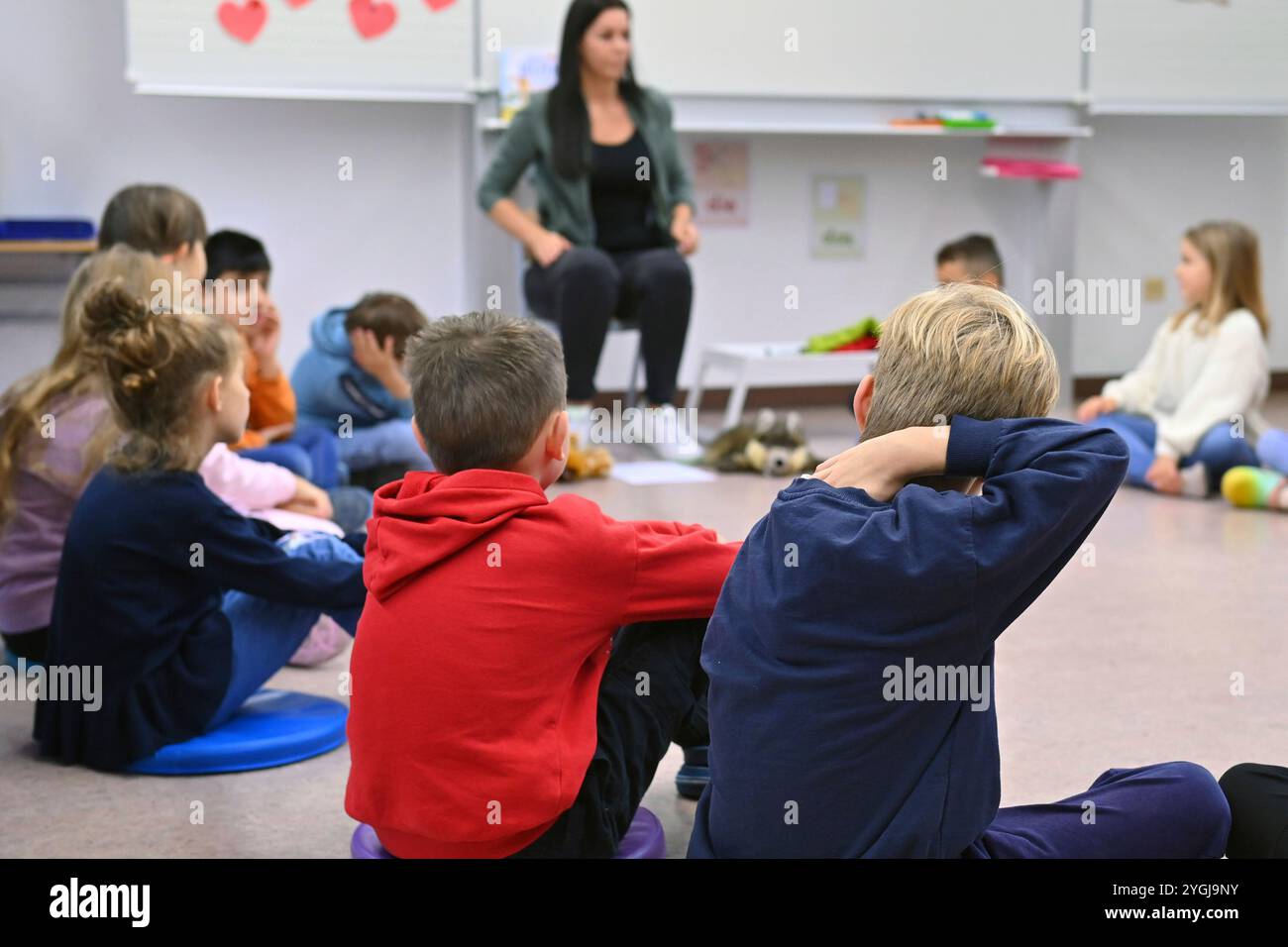 Subject photo;School lessons at a primary school in Bavaria,2nd grade ...