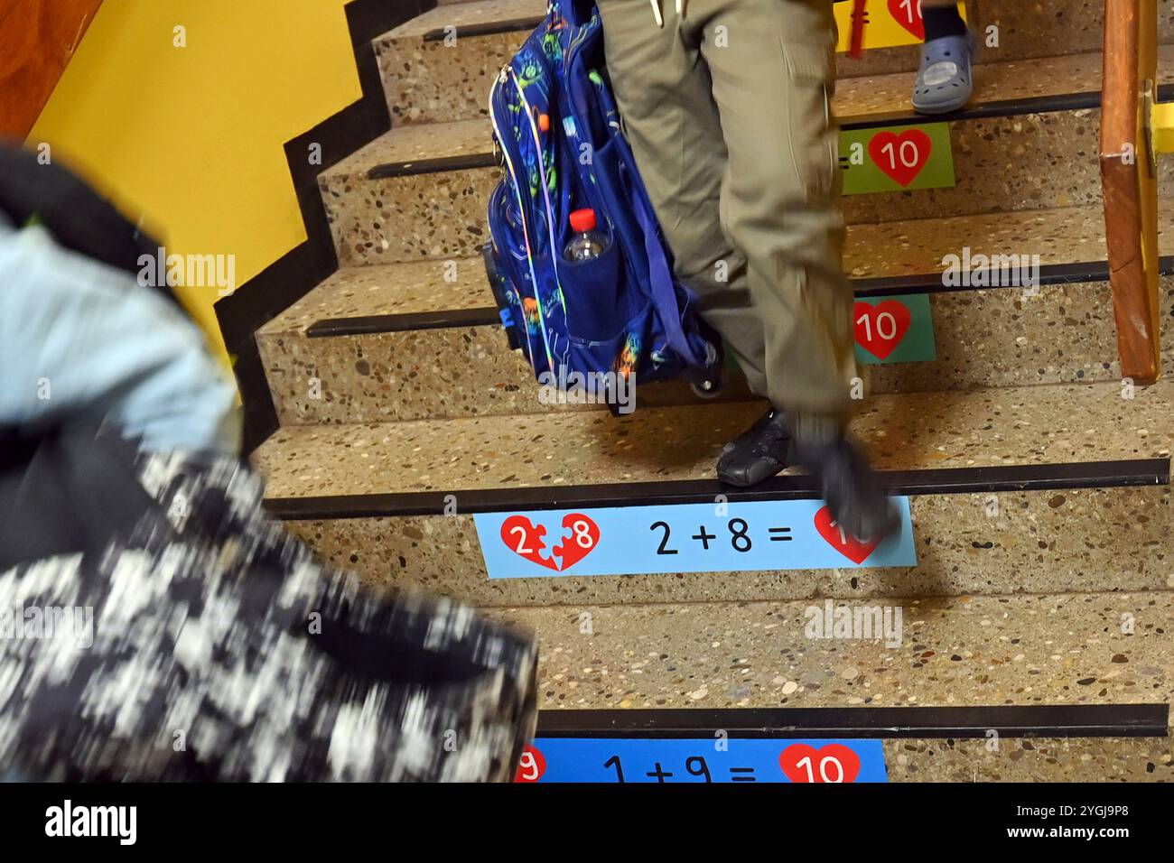 Subject photo; School lessons at a primary school in Bavaria, 2nd grade ...