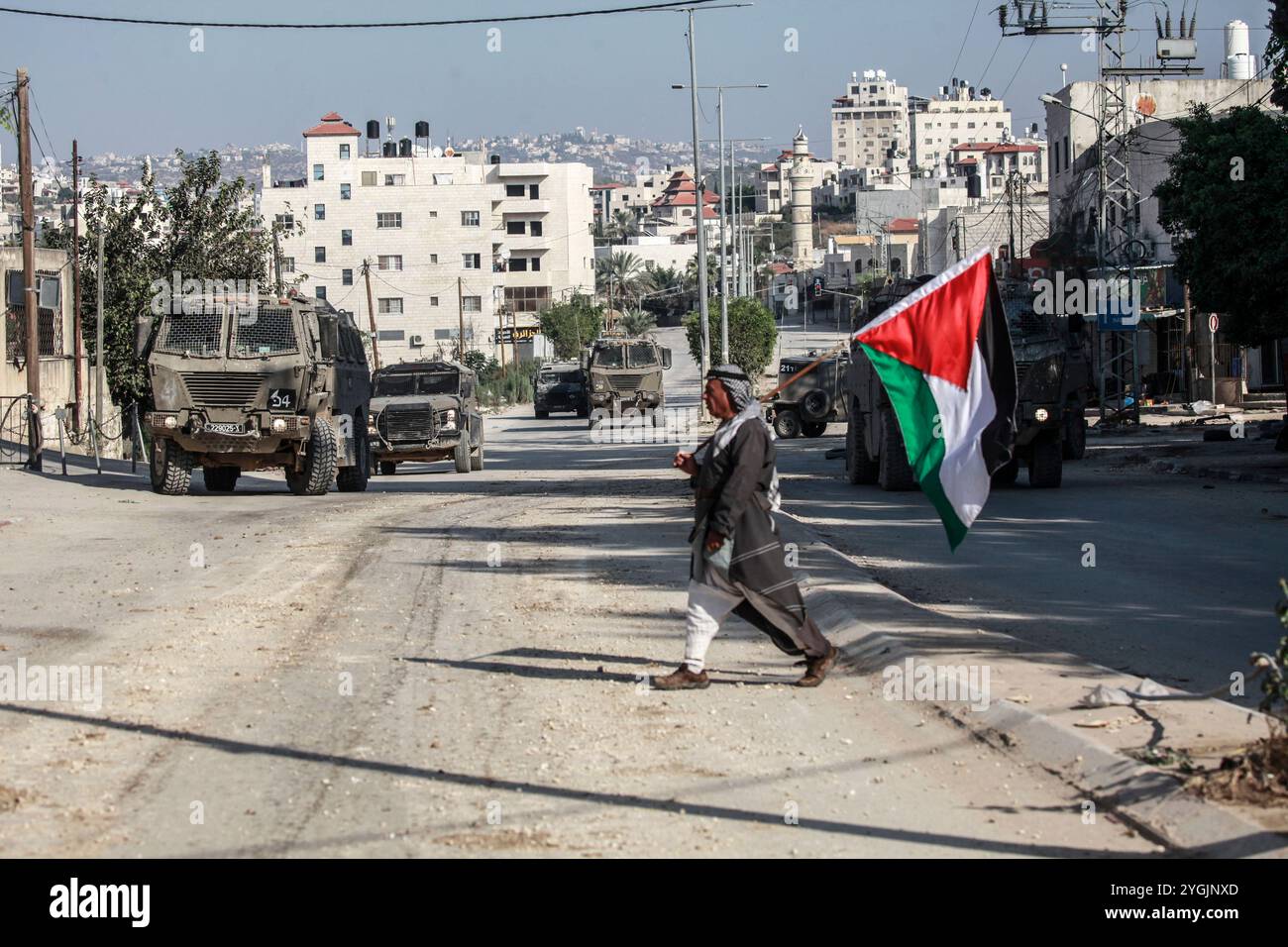 Tulkarem, Palestine. 07th Nov, 2024. Israeli military vehicles patrol ...