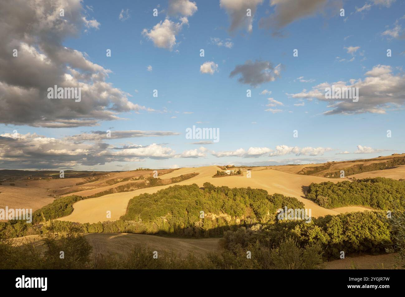 Golden hour scenery hi-res stock photography and images - Alamy