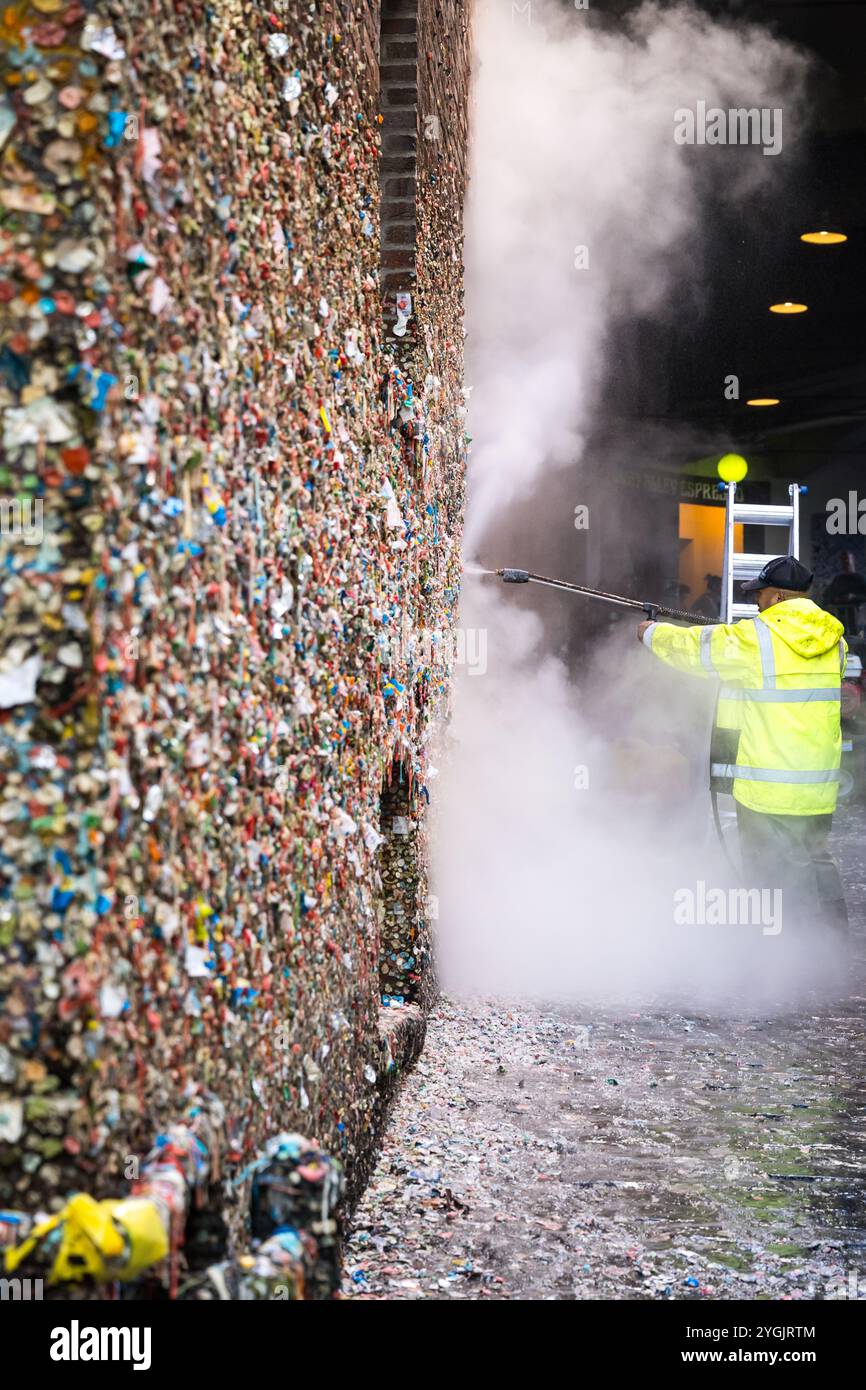 Seattle, USA. 7th Nov, 2024. The 4-day cleaning of the famous Gum Wall ...