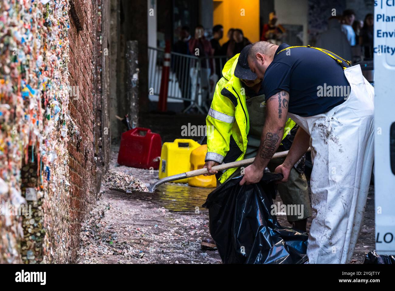 Seattle, USA. 7th Nov, 2024. The 4-day cleaning of the famous Gum Wall ...