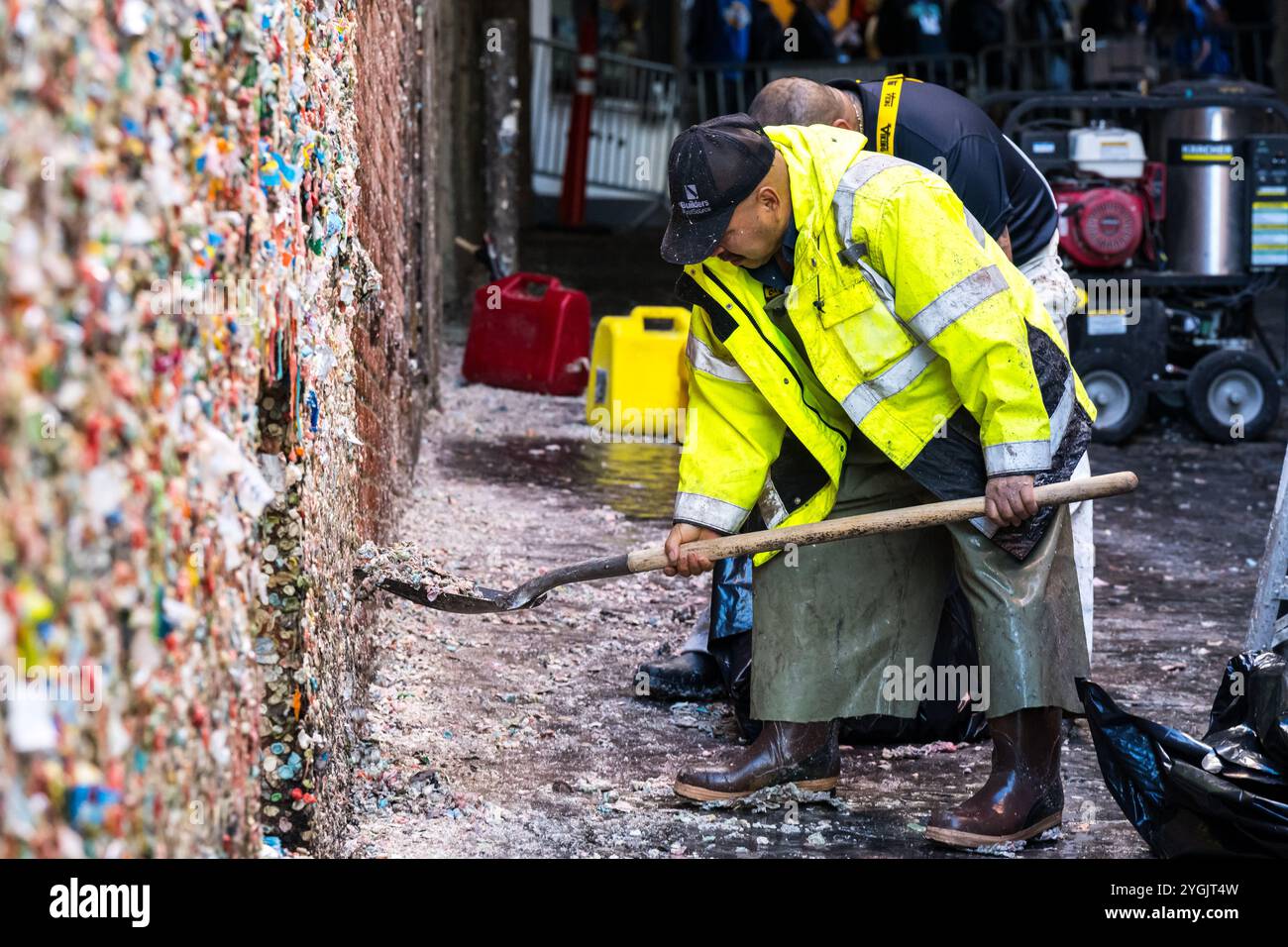 Seattle, USA. 7th Nov, 2024. The 4-day cleaning of the famous Gum Wall ...
