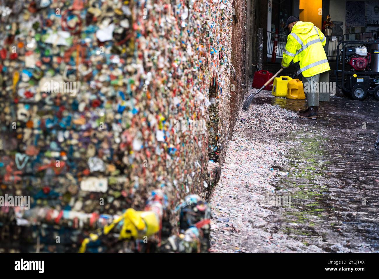 Seattle, USA. 7th Nov, 2024. The 4-day cleaning of the famous Gum Wall ...