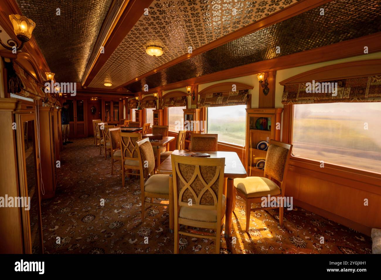 Trains of india hi-res stock photography and images - Alamy