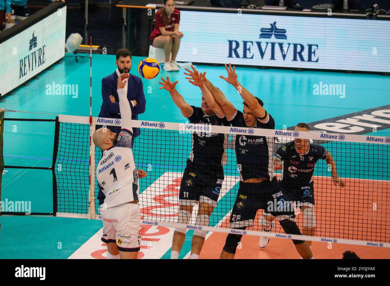 MONSTER BLOCK ALEKSANDAR NEDELJKOVIC AND THEO FAURE (CISTERNA VOLLEY ...