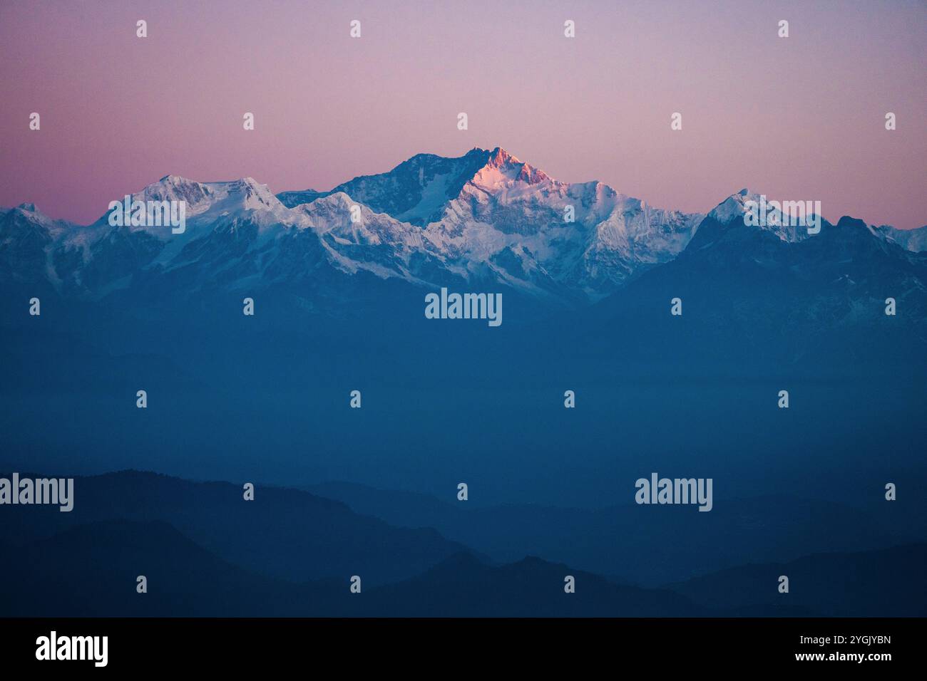 K2 aerial hi-res stock photography and images - Alamy