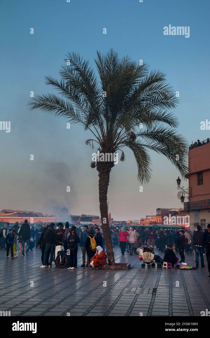 Place the juggler marrakech hi-res stock photography and images - Alamy