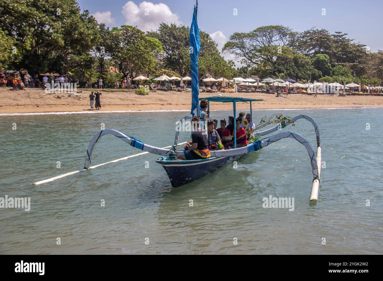 Ceremony on the beach. Religious ceremony of the Hindu faith on the ...