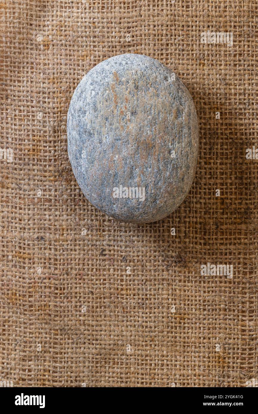 Single pebble hi-res stock photography and images - Alamy