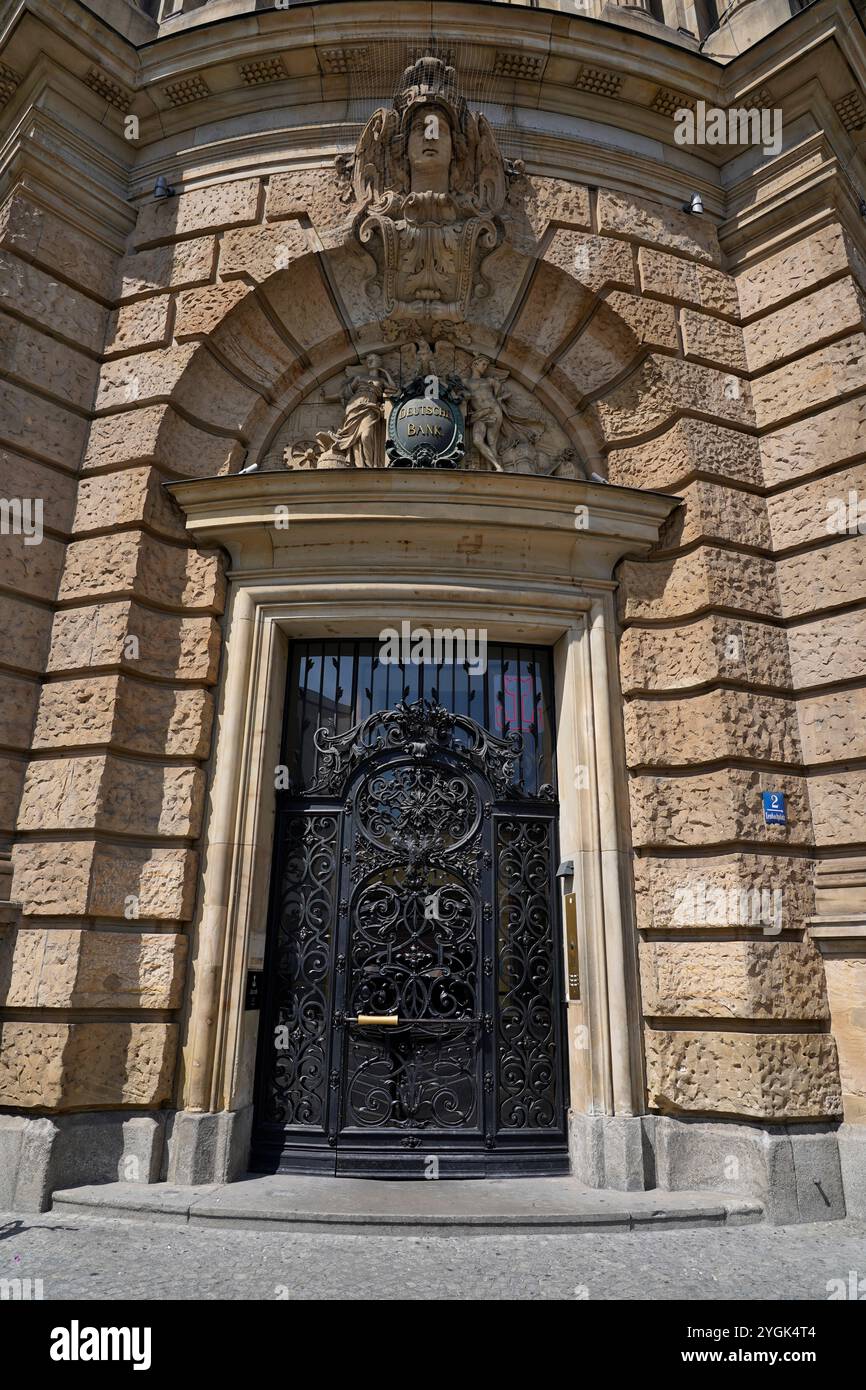 Germany, Bavaria, Munich, Old Town, Lenbachplatz, Old Stock Exchange ...
