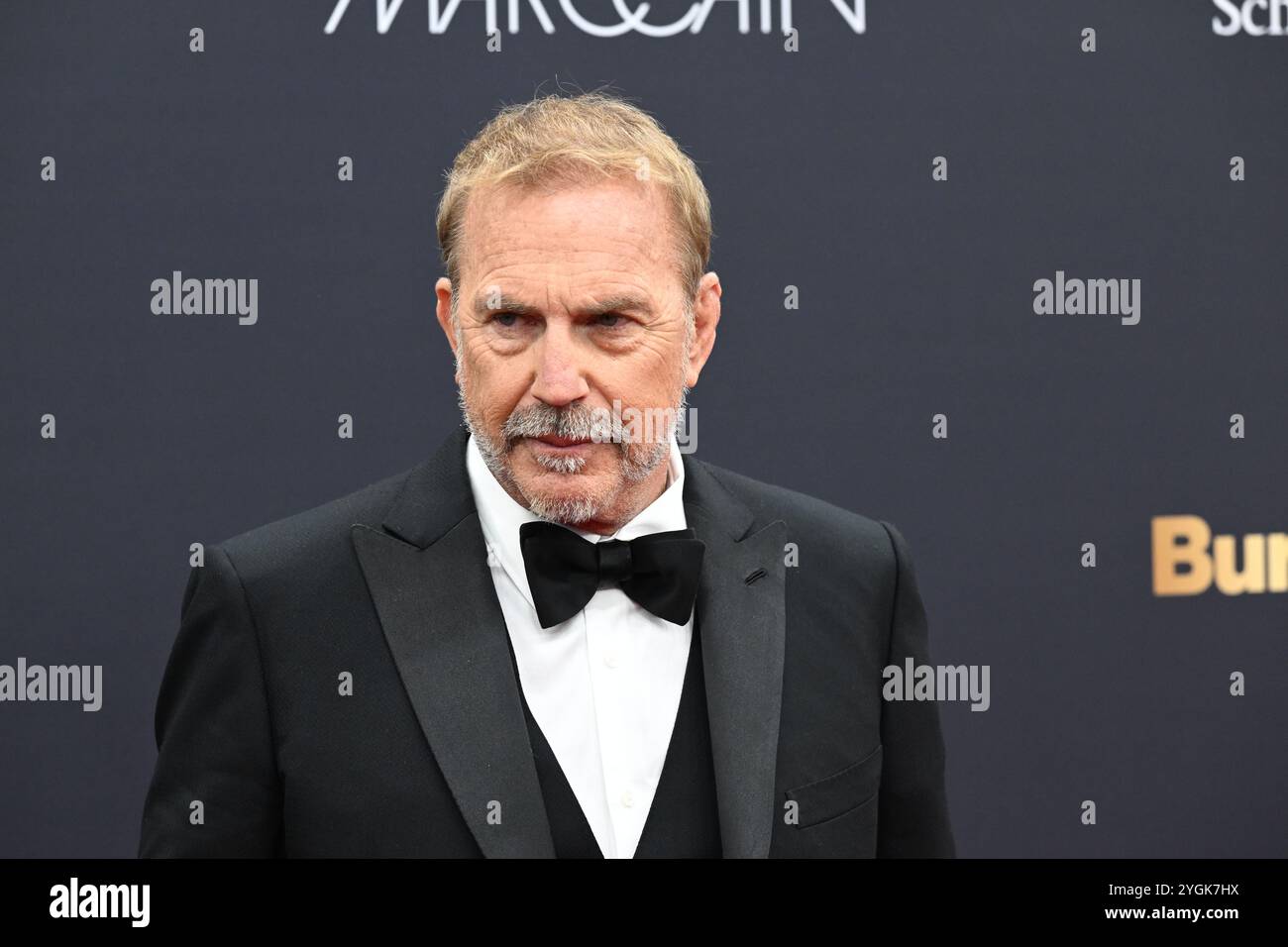 Munich, Germany. 07th Nov, 2024. Kevin Costner comes to the Bambi ...