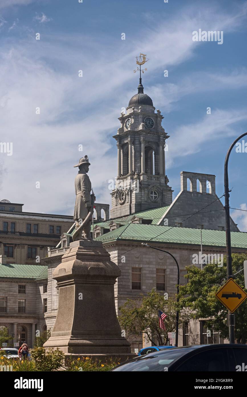 Fireman Statue , Portland Public Art Committee. Portland, Maine, USA ...