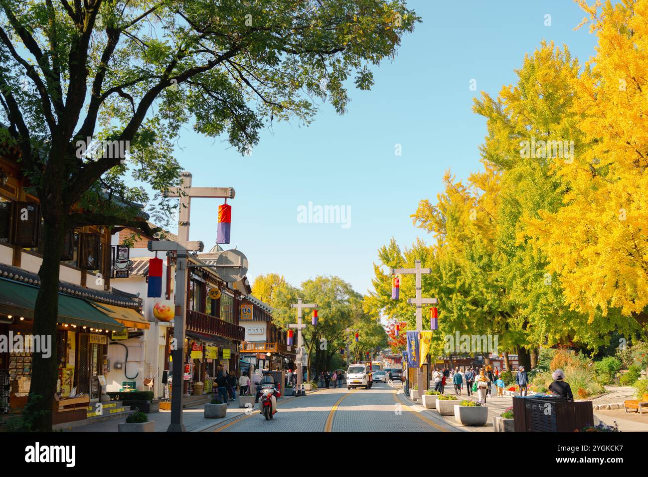 Jeonju, Korea - November 6, 2024 : Jeonju Hanok Village autumn street ...