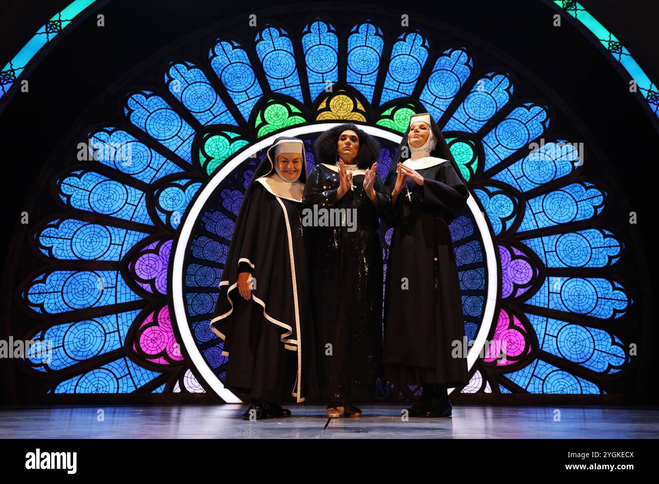 Melbourne, Australia. 08th Nov, 2024. L-R Genevieve Lemon, Casey ...