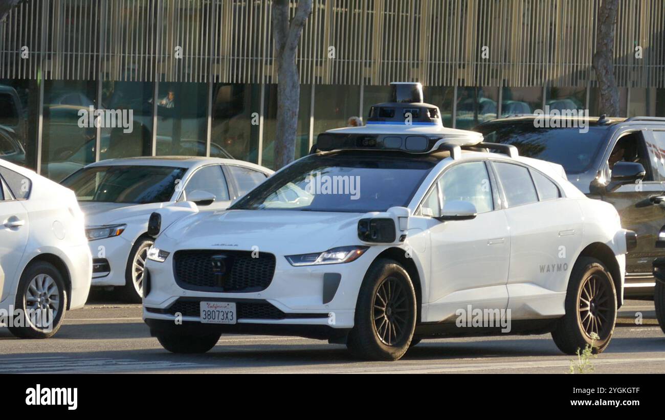 Los Angeles, California, USA 7th November 2024 Waymo Driverless Car on ...