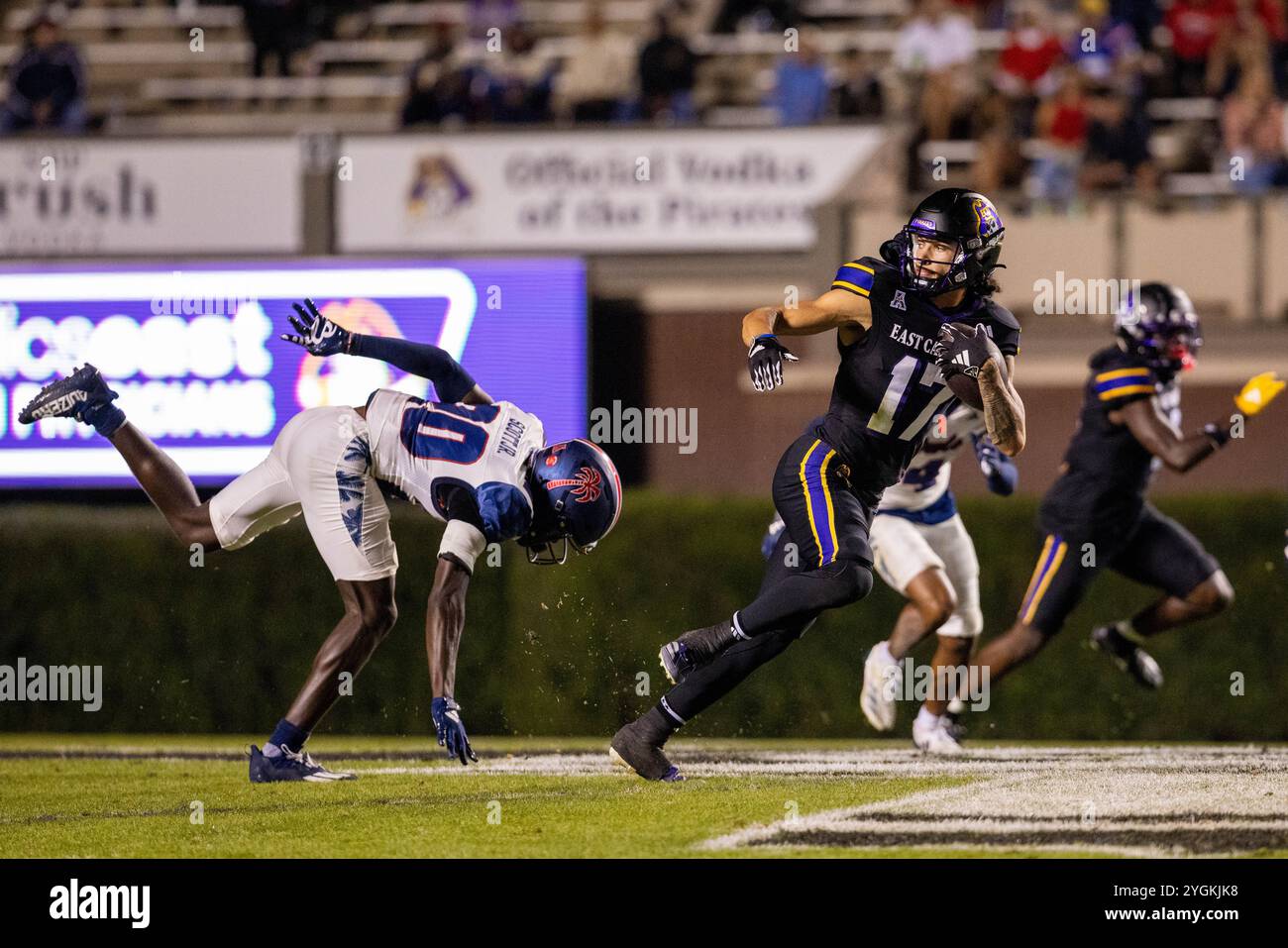 November 7, 2024: Florida Atlantic Owls defensive back Fabian Scott (20 ...
