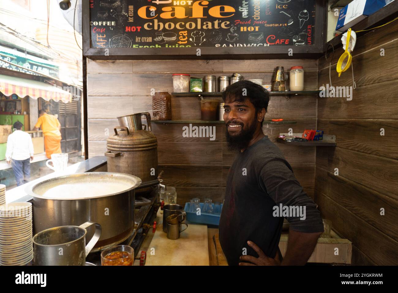 Indian tea kettle hi-res stock photography and images - Alamy