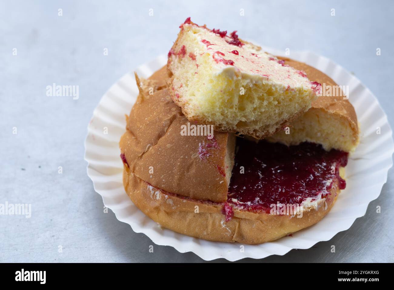Indian butter bread hi-res stock photography and images - Alamy