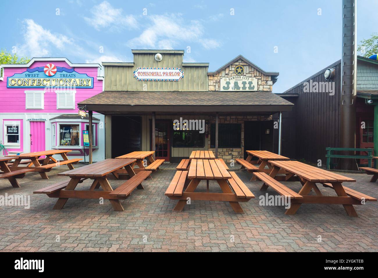 Old Forge, New York - Jun 25, 2024: Wide View of Tonsorial Parlor ...