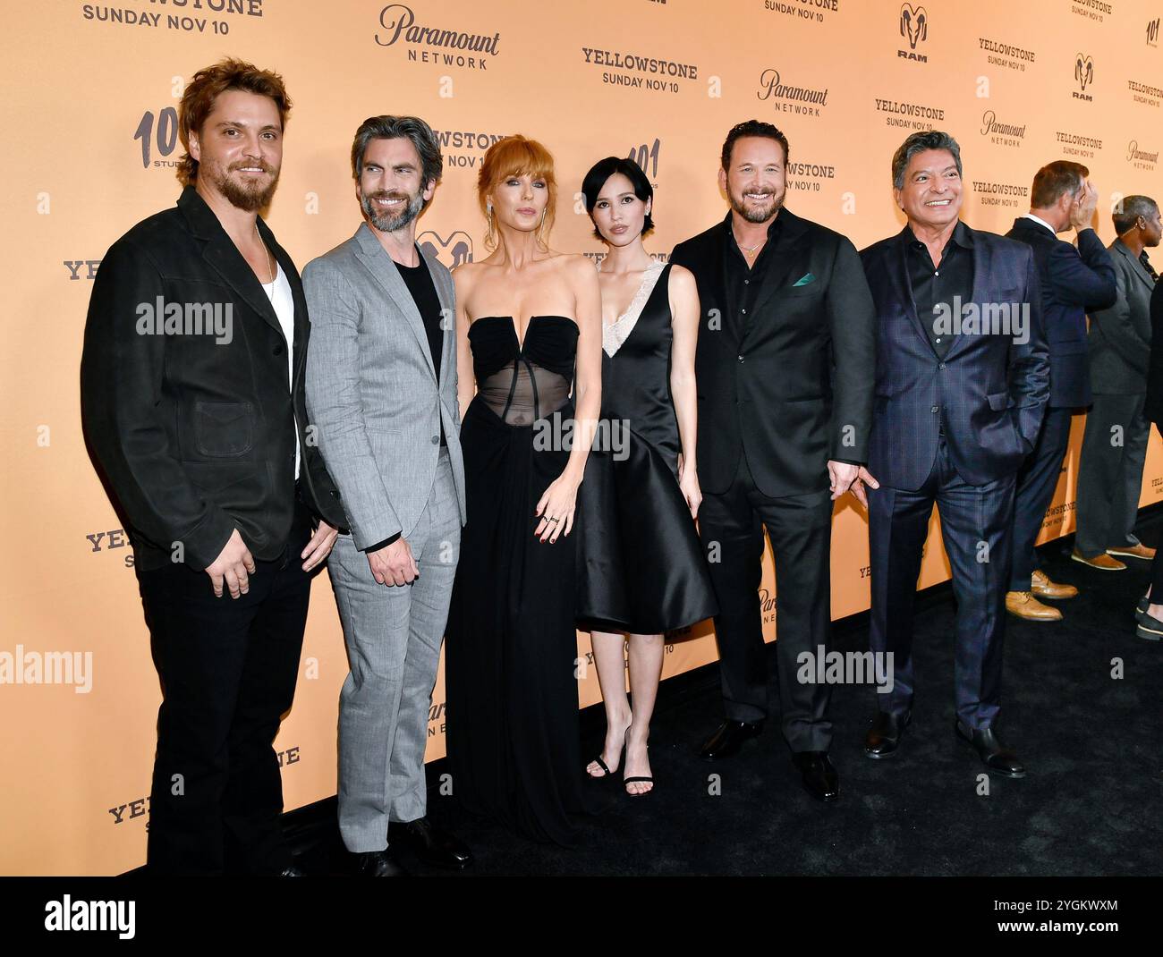 Luke Grimes, left, Wes Bentley, Kelly Reilly, Kelsey Asbille, Cole ...