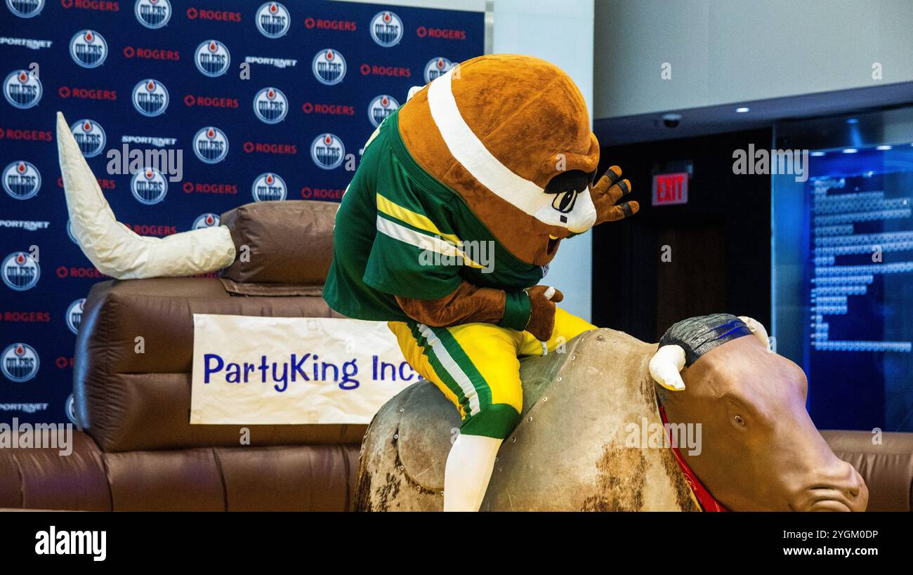 Edmonton, Canada. 07th Nov, 2024. Edmonton Elk's Mascot "Punter" grabs ...