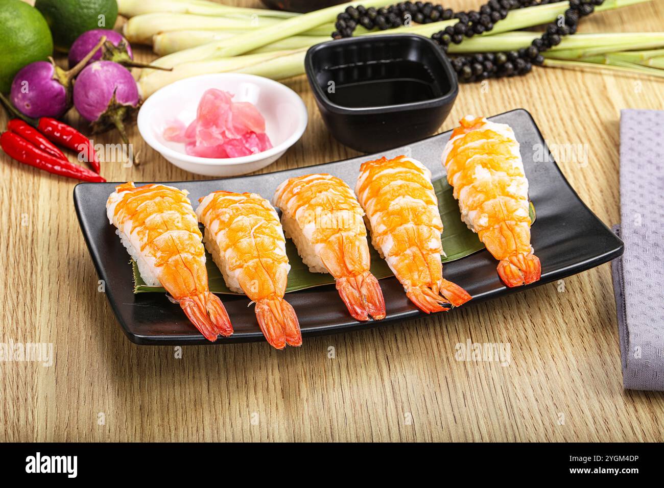 Japanese cuisine - sushi nigiri with prawn Stock Photo - Alamy