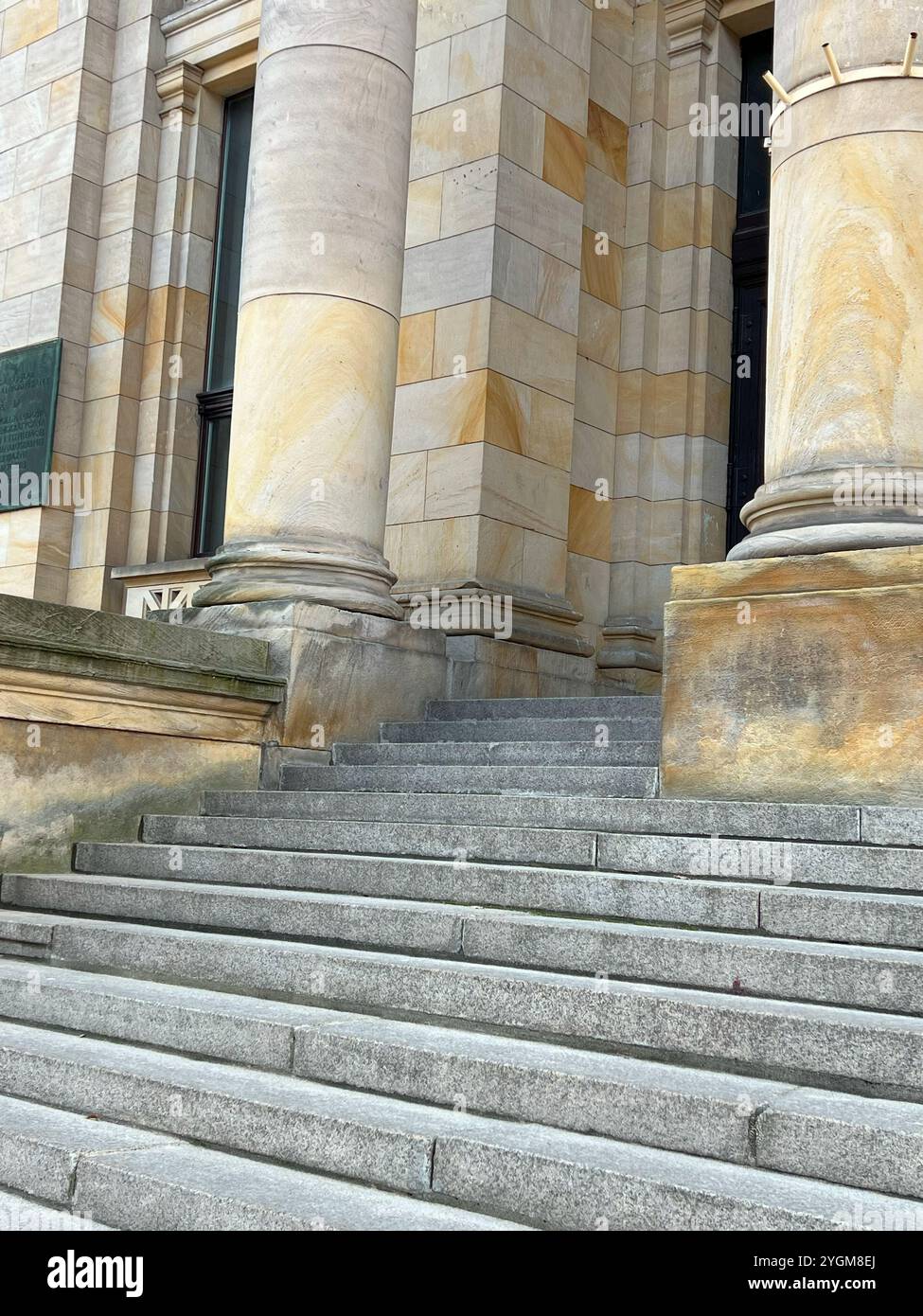 Artistic and cultural center hi-res stock photography and images - Alamy