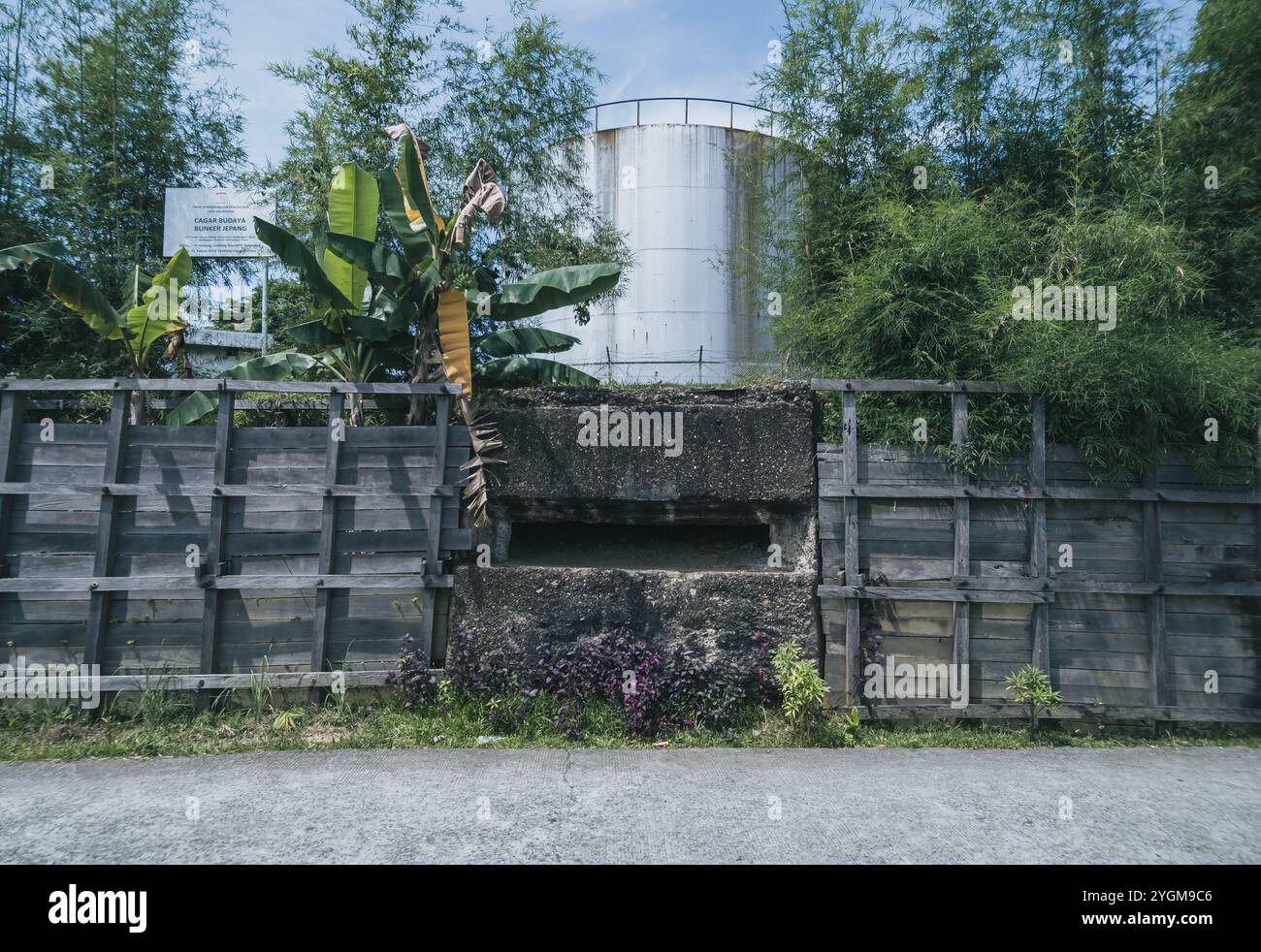 World war ii japanese bunker hi-res stock photography and images - Alamy