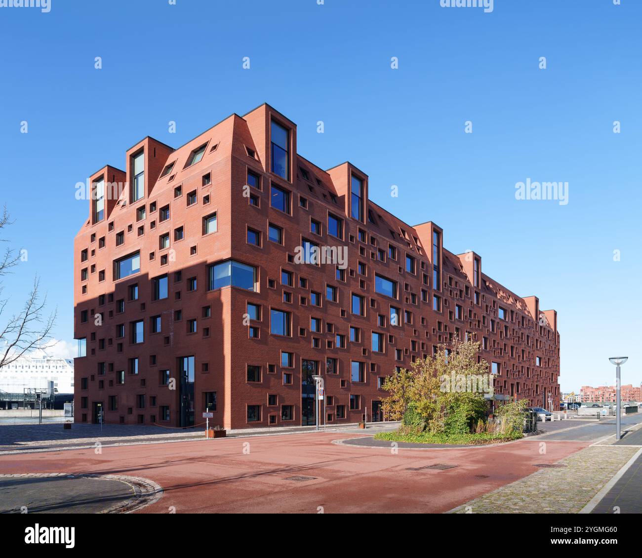 Copenhagen, Denmark - Pier 47 multi-user office building by Lundgaard ...