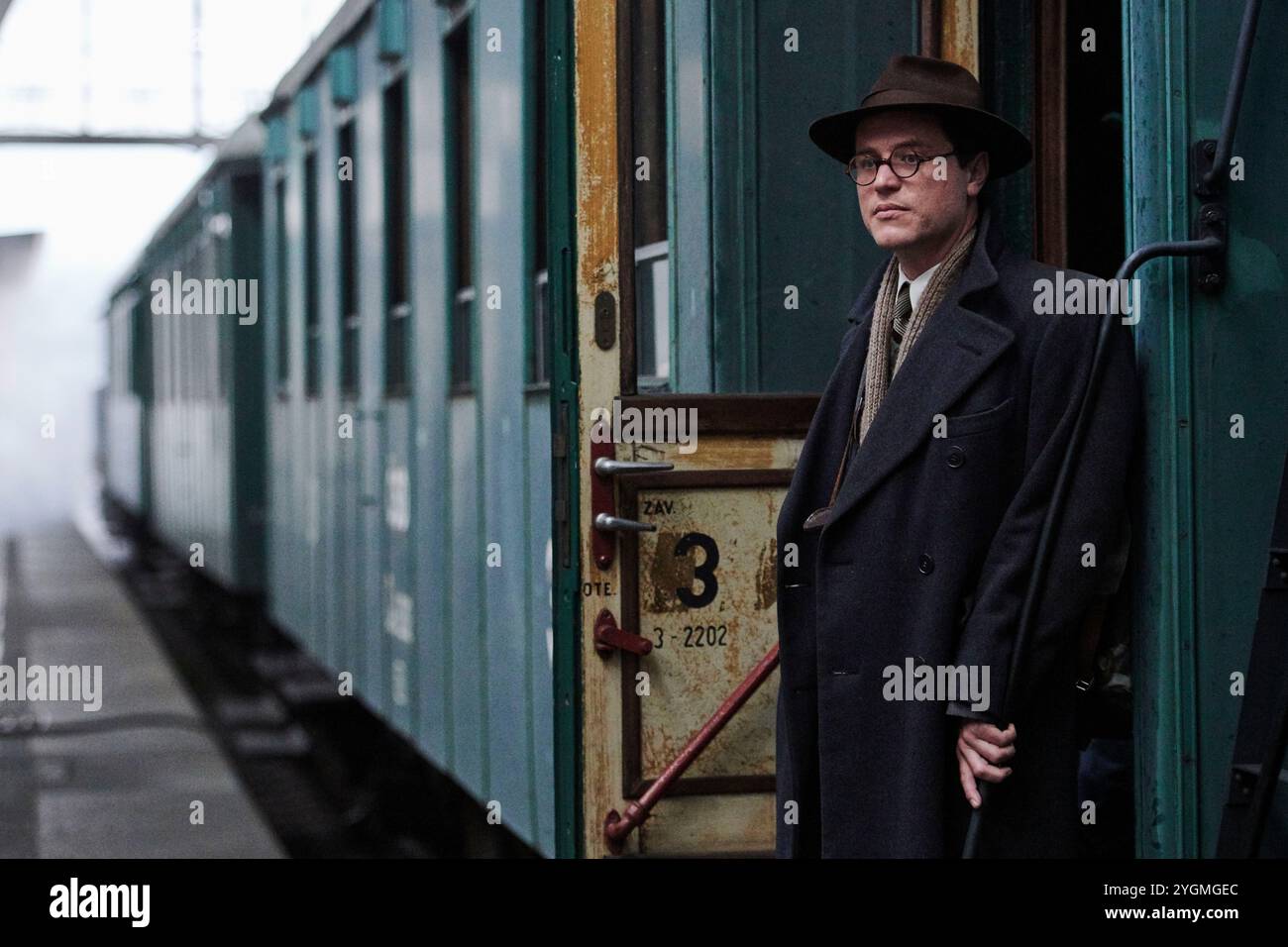 Johnny flynn one life hi-res stock photography and images - Alamy