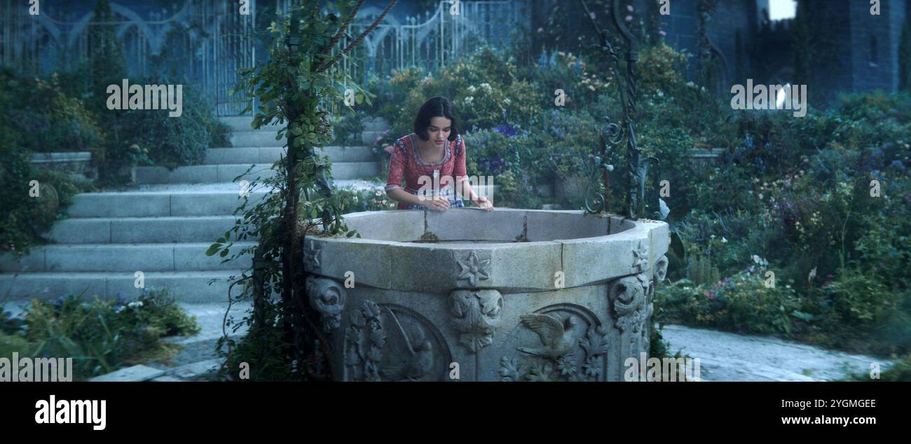 RACHEL ZEGLER in SNOW WHITE (2025), directed by MARC WEBB. Credit: WALT ...