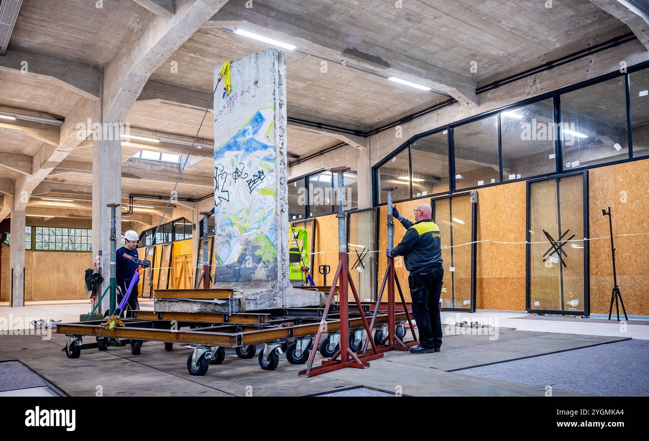 ROTTERDAM - A complete fragment of the Berlin Wall will be installed in ...