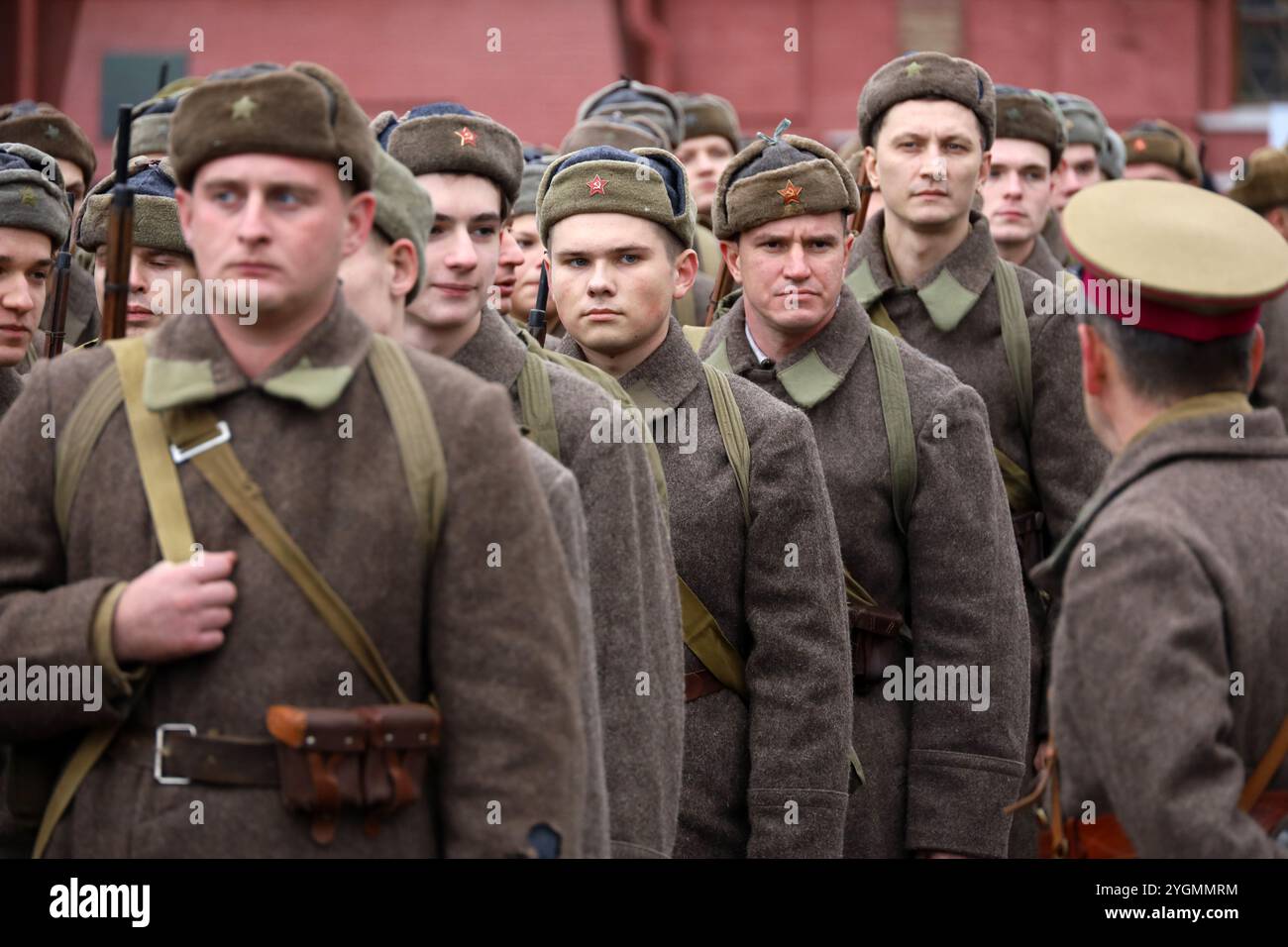 Uniform soviet army hi-res stock photography and images - Alamy