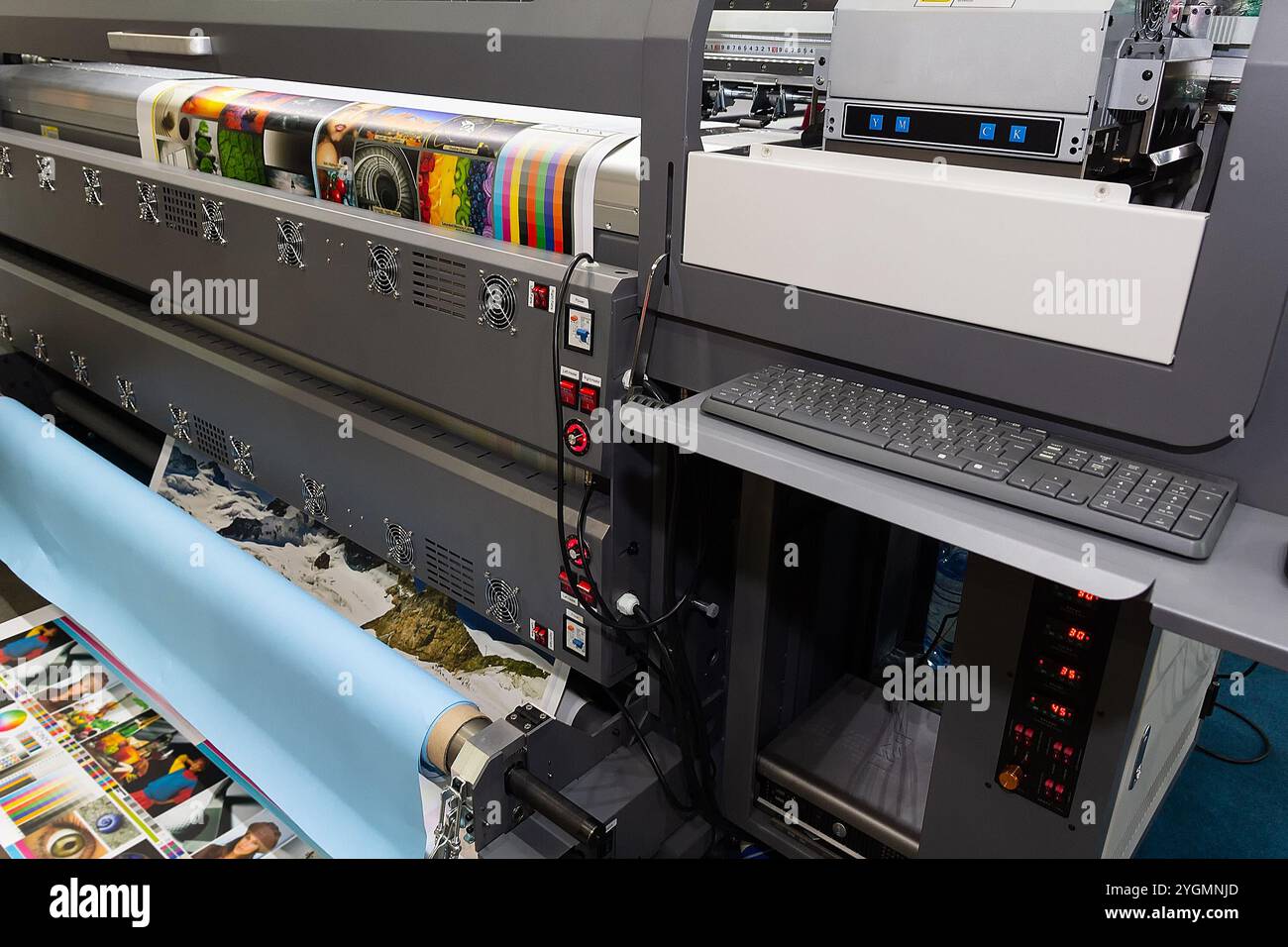 Ink jet printing machine hi-res stock photography and images - Alamy