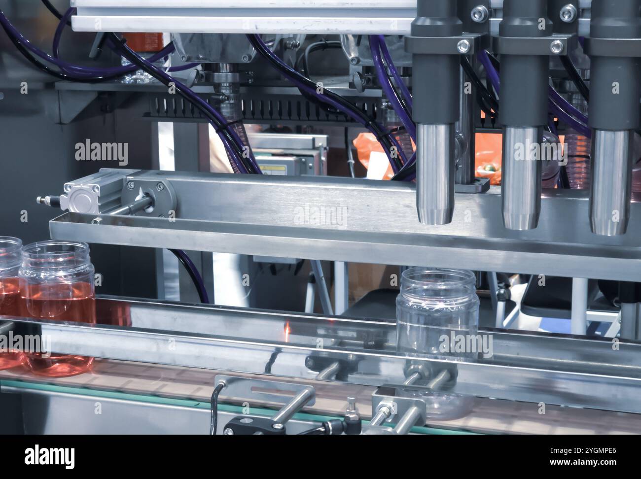 Conveyor production plastic products hi-res stock photography and images - Alamy