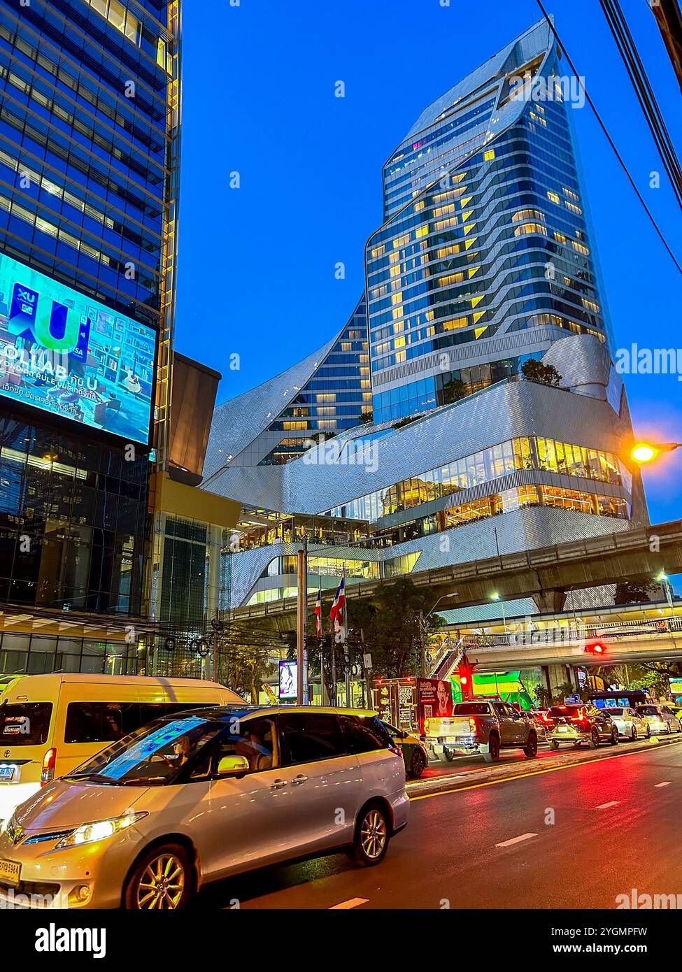 Bangkok, Thailand, Street Scene, Traffic, Night, of Modern Shopping ...