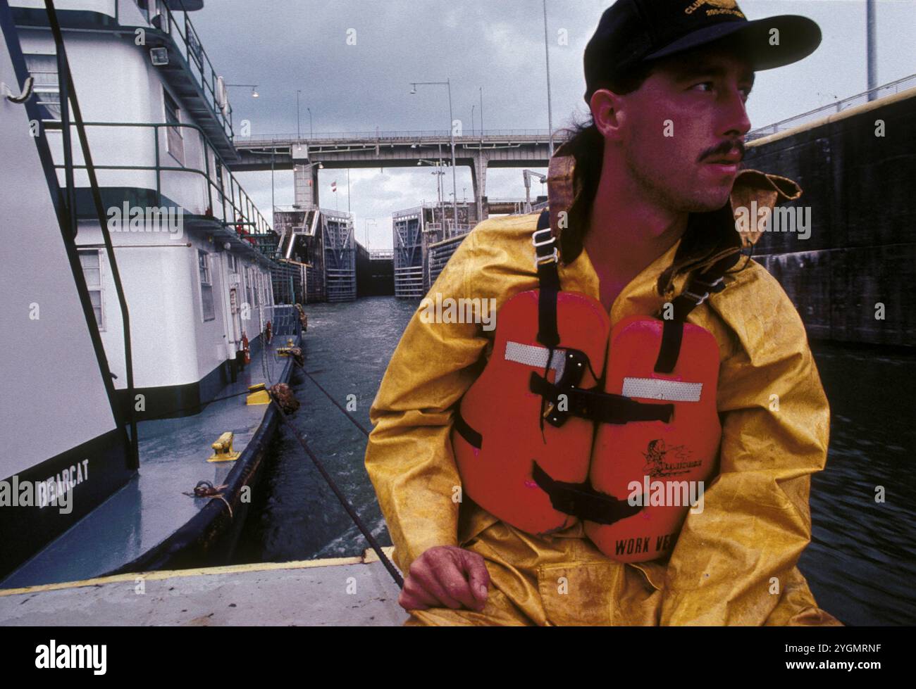 Deck hand at the locks at Chickamauga Dam near Chattanooga, Tennessee ...