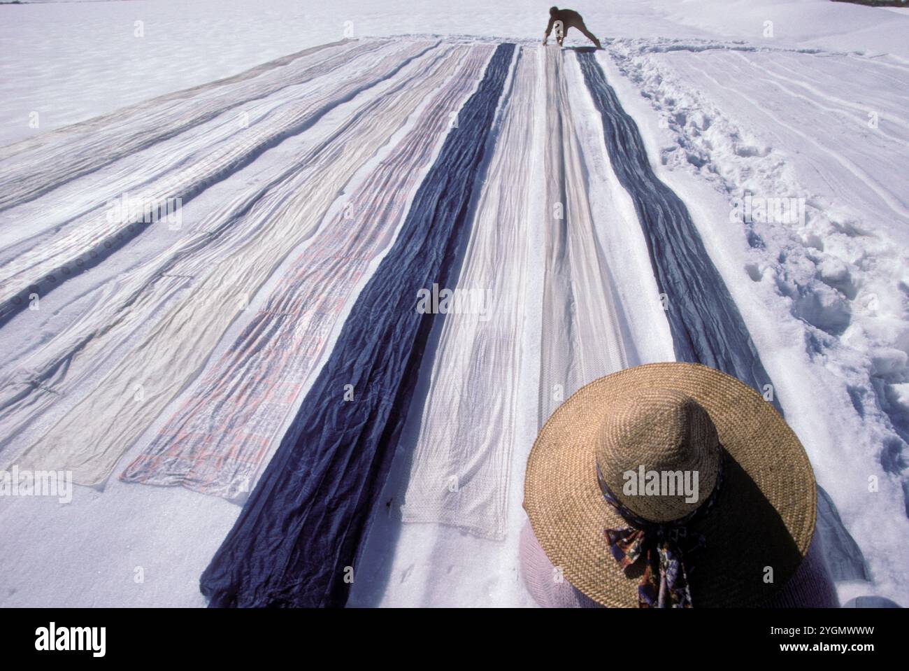 Bleaching linen hi-res stock photography and images - Alamy