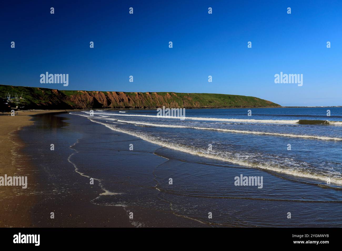 Filey brigg peninsular hi-res stock photography and images - Alamy