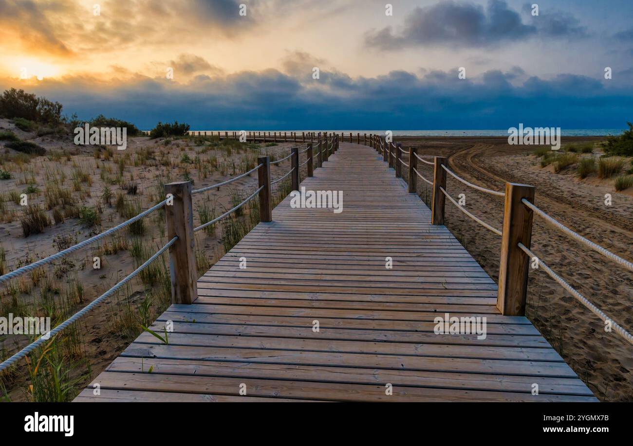 Beautiful view beach wooden path hi-res stock photography and images ...