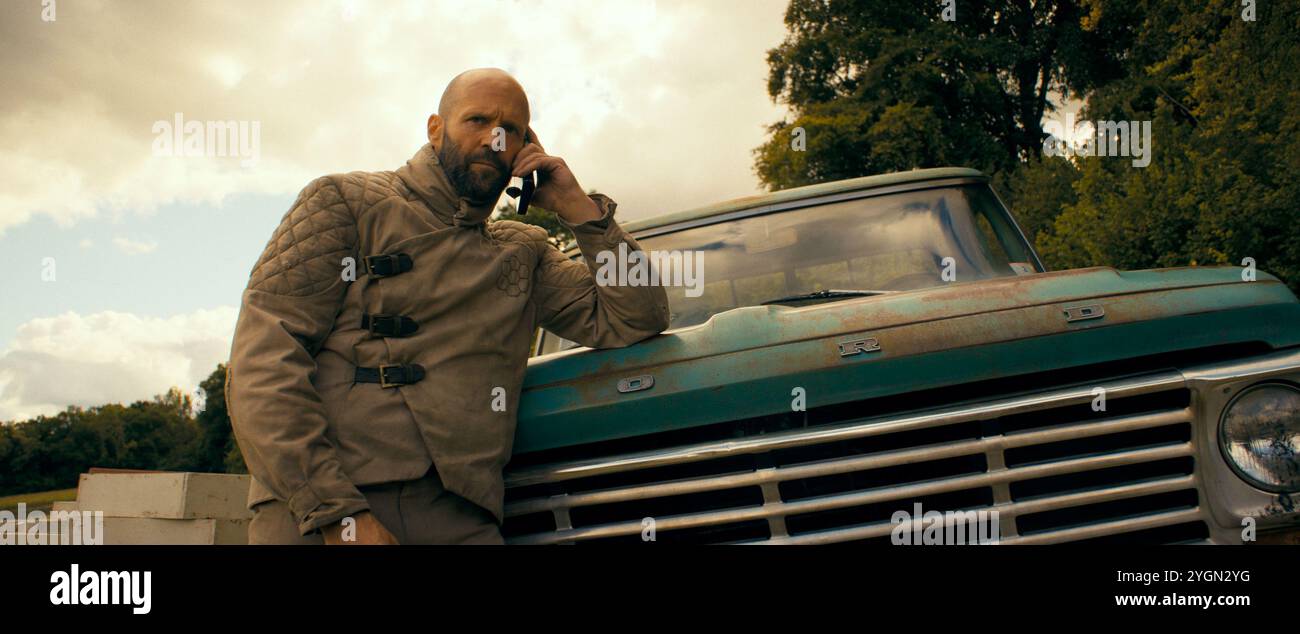 The beekeeper jason statham hi-res stock photography and images - Alamy