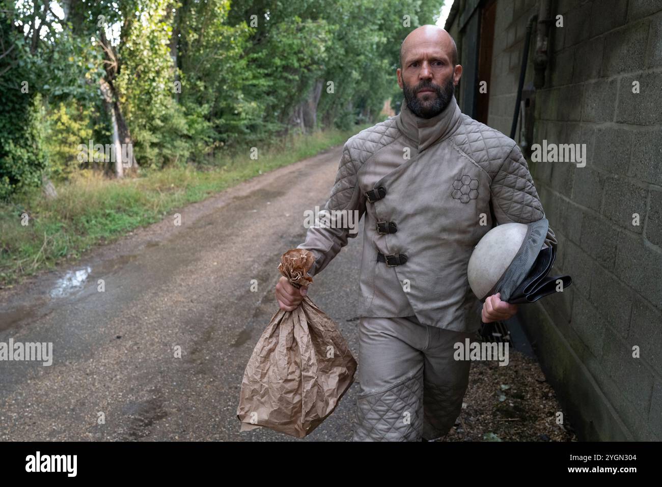 Jason statham the beekeeper hi-res stock photography and images - Alamy