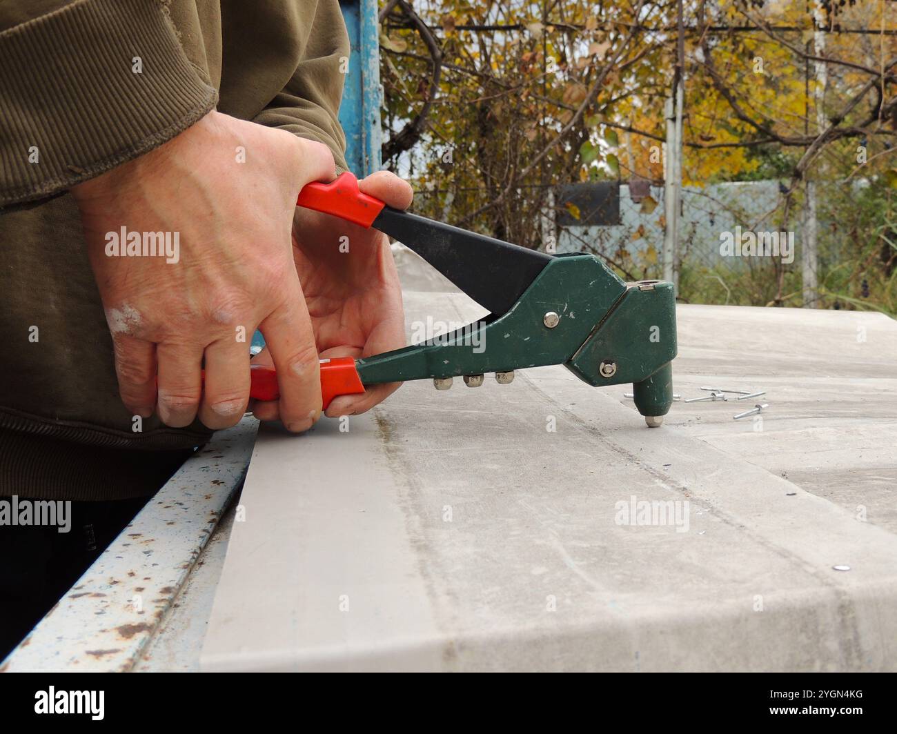 Thin metal layers hi-res stock photography and images - Alamy