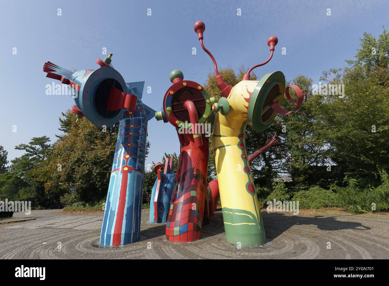 Sculpture of the Nessy family in bright colours, sea monster, aeration ...