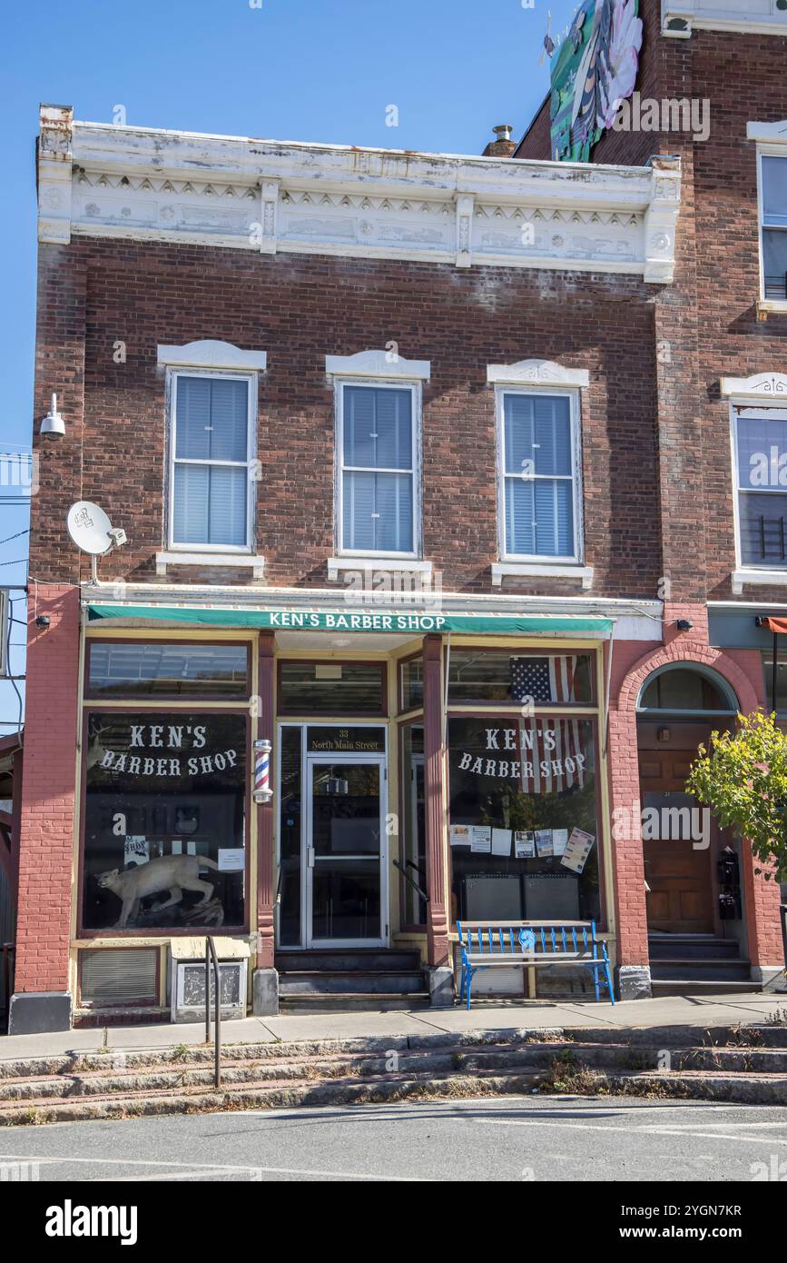 Small town barbers hi-res stock photography and images - Alamy