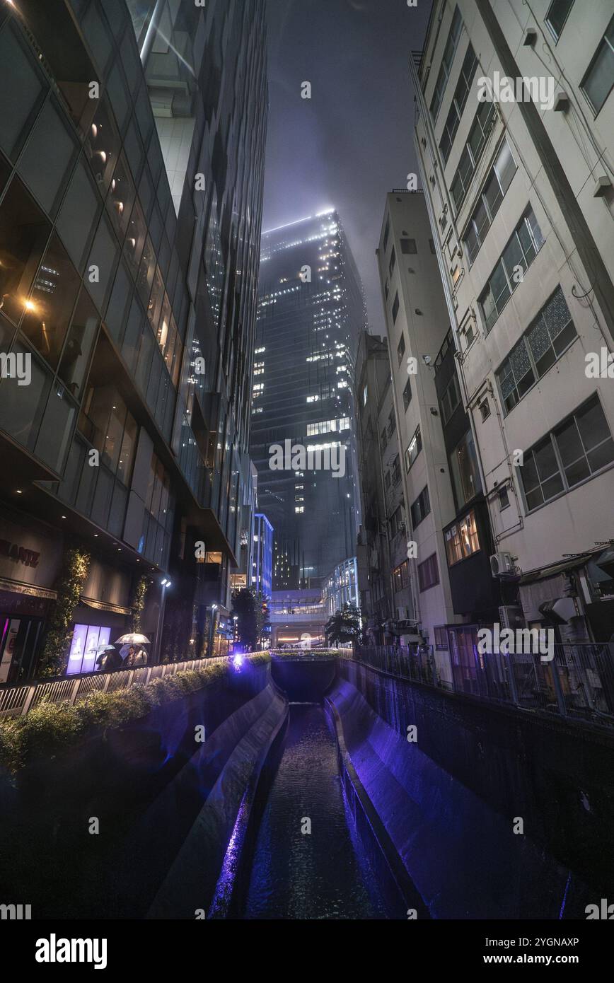 Shibuya scramble square tower hi-res stock photography and images - Alamy