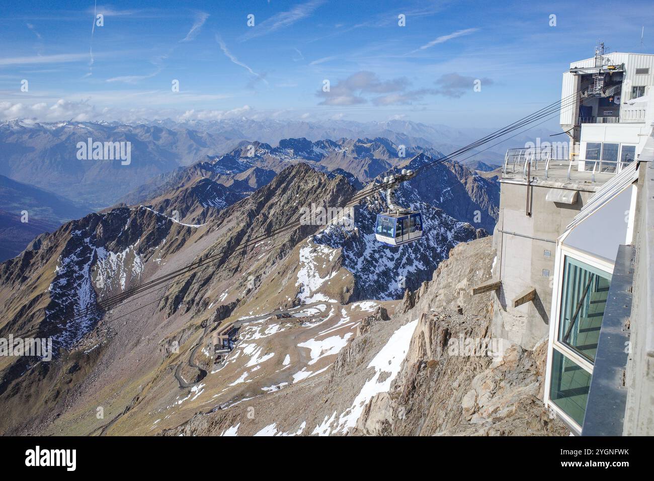 La Mongie, France - 2 Nov, 2024: Cable car at the Pic du Midi ...